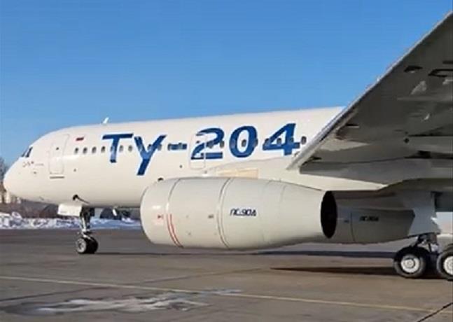 Red Wings brings in refurbished Tu-204 to complement recent Tu-214 ...