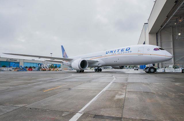 PICTURE: First United 787-9 leaves paint shop | News | Flight Global