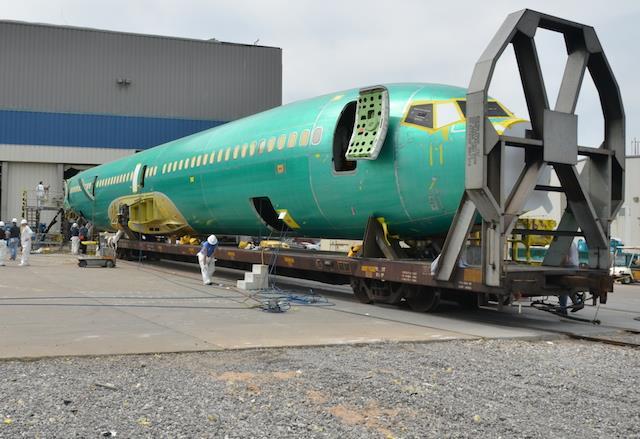 737 derailment probe 'suggests' track alignment issue | News | Flight ...