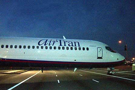 Pictures: final Boeing 717 rolled out at former Douglas Aircraft Long ...