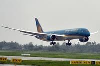 PICTURES: Vietnam Airlines’ first 787-9 arrives in Hanoi | News ...
