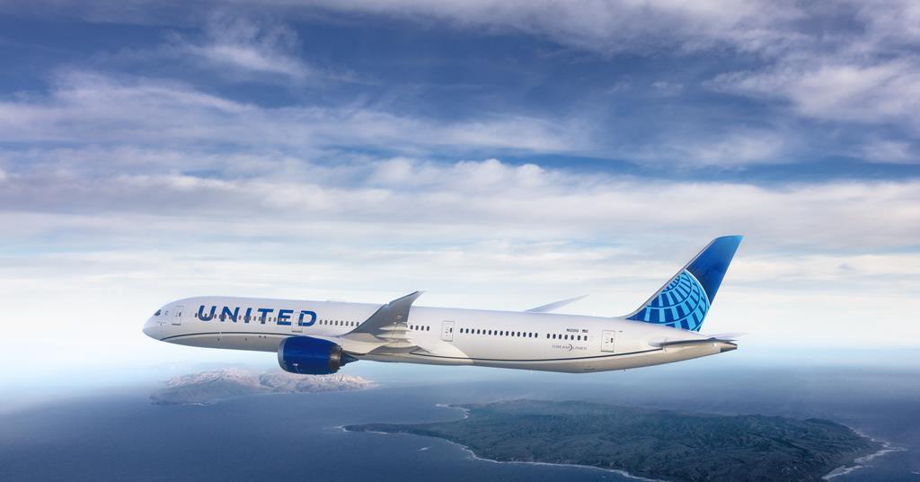 United hands Boeing order for 100 787 Dreamliners and 100 737 Max ...