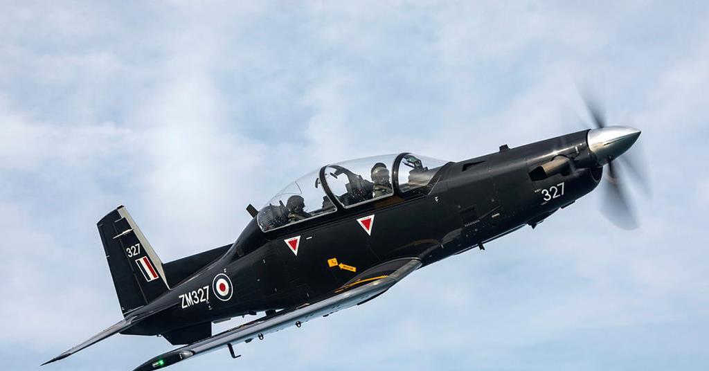 UK signs deal to expand T-6C trainer operations | News | Flight Global