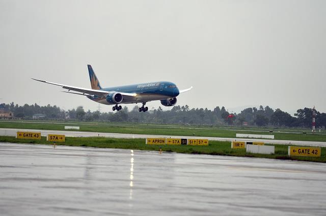 PICTURES: Vietnam Airlines’ first 787-9 arrives in Hanoi | News ...