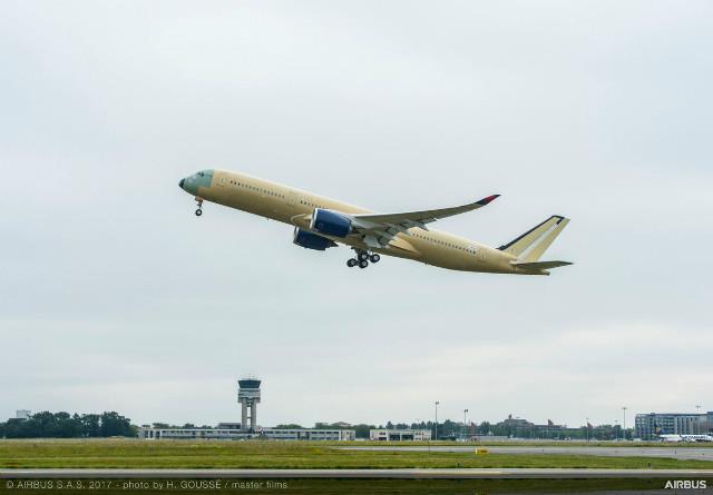 PICTURE: Delta's first A350 takes flight | News | Flight Global
