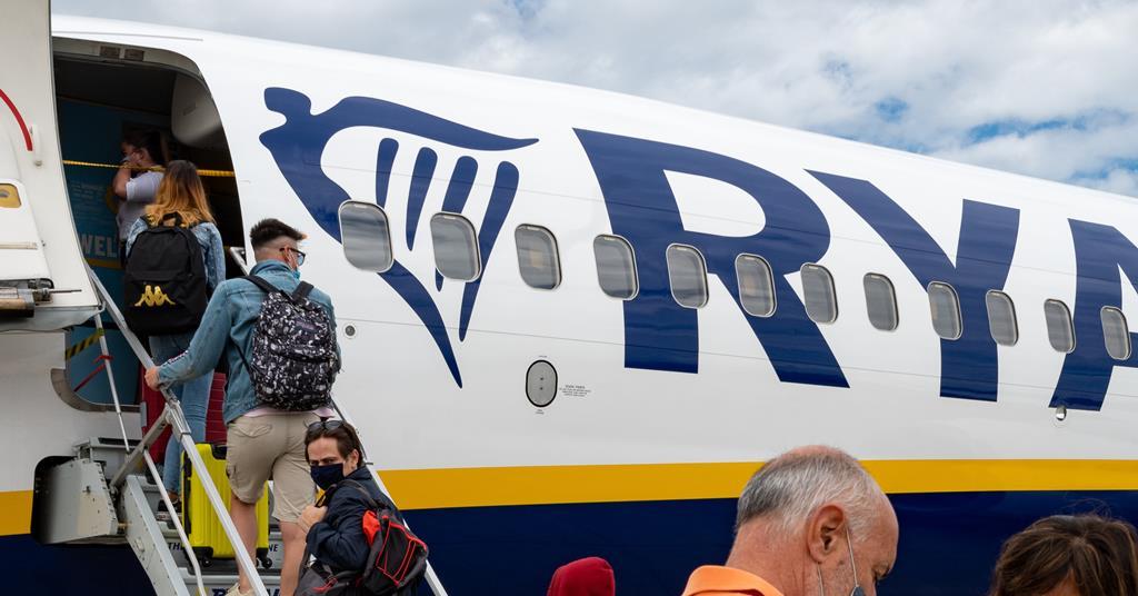 Ryanair ‘cautiously’ eyes breakeven this year after €815m loss | News ...