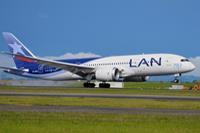 PICTURE: LAN avails of 787 ETOPS certification | News | Flight Global