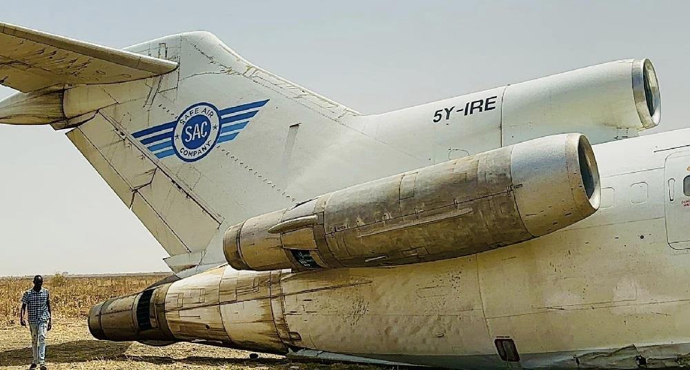 Cargo 727 landing in South Sudan crashes into MD-82 wrecked in previous ...