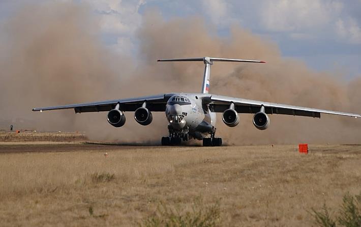 Re-engined Il-76MD-90A makes Dubai show debut | News | Flight Global