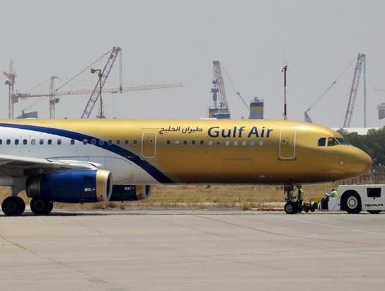 Straying passengers cause chaos after Gulf Air A321 evacuation in ...