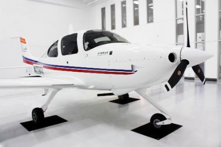 France receives first Cirrus trainer under 23-aircraft deal | News ...