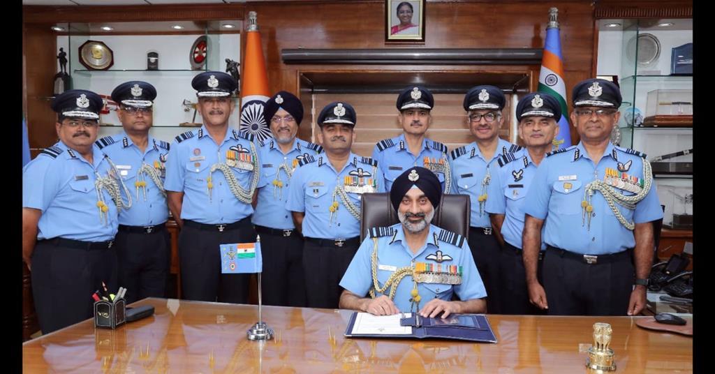 Former MiG-27 pilot takes the reins of Indian air force | News | Flight ...