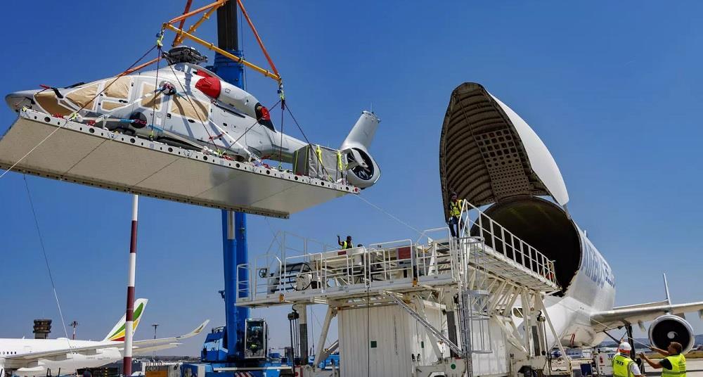 Airbus to broaden A300-600ST Beluga operations as new carrier secures AOC | Flight Global