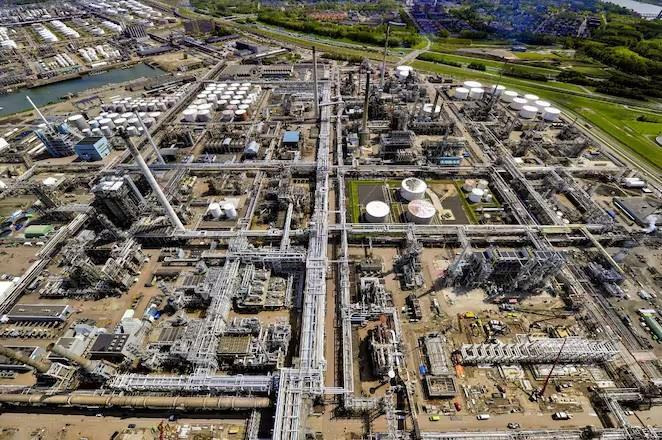 Shell reviewing Rotterdam sustainable aviation fuel plant after slowing ...