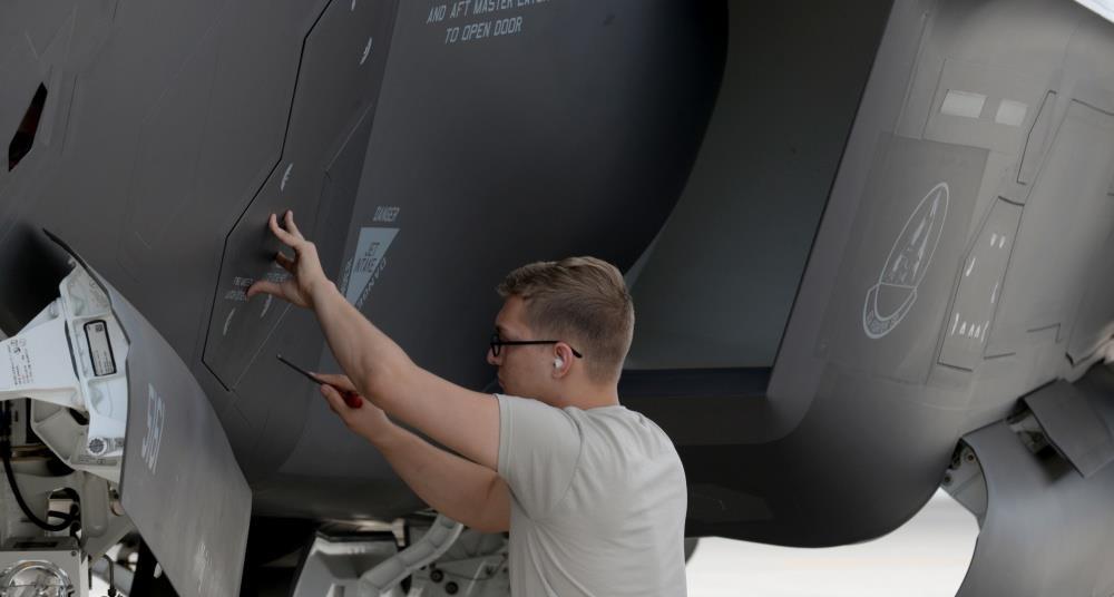 Lockheed Martin signs $1.9bn sustainment contract for F-35 | News ...