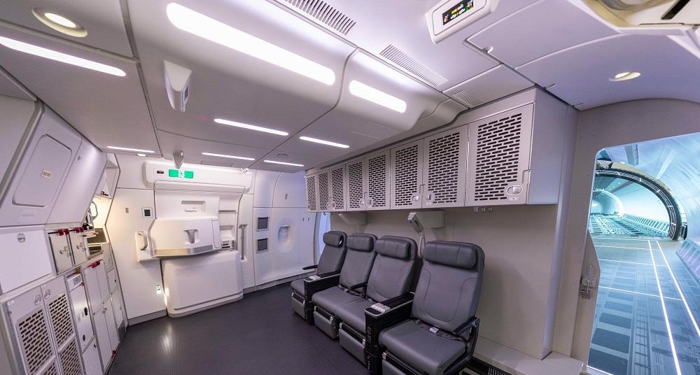 Airbus highlights main-deck door size on A350 freighter mock-up ...