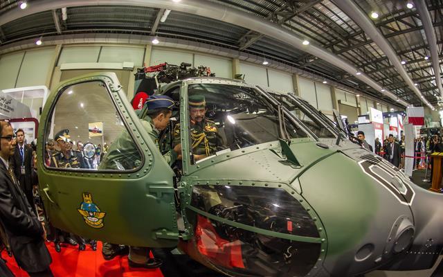 PICTURE: Brunei receives first two Sikorsky S70i helicopters | News ...