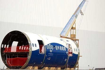 Picture: Boeing 787 composite fuselage barrel sections joined for ...