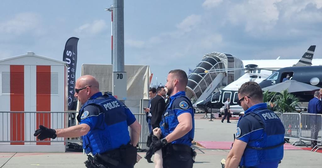 Business aviation leaders condemn protesters as climate demonstration ...