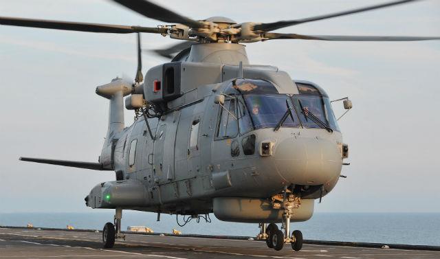 PICTURE: Royal Navy's Merlin HM2 helicopter clears carrier trials ...