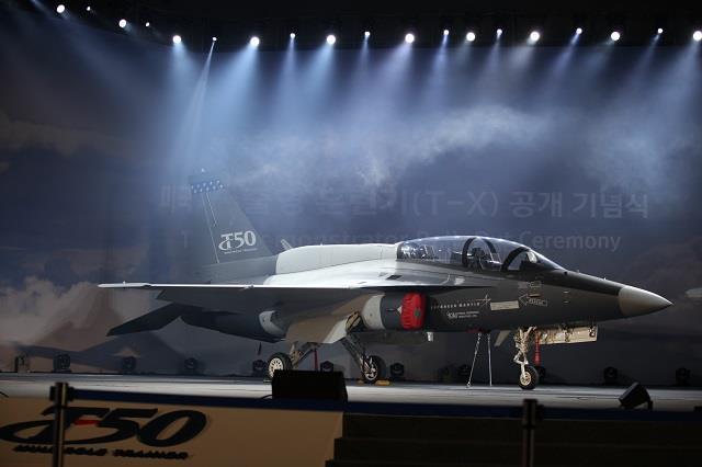 Lockheed offers T-X glimpse in press invitation | News | Flight Global