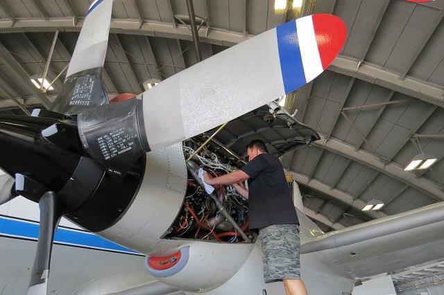 WP-3 ‘hurricane hunter’ trials Rolls-Royce T56 engine upgrade | News ...