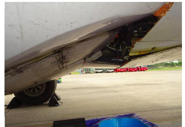 Indonesia probes Wings Air ATR 72 which struck taxiway ditch | News ...