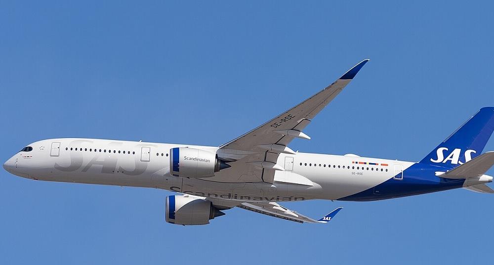 Currency effects mask SAS's improved half-year performance | Flight Global