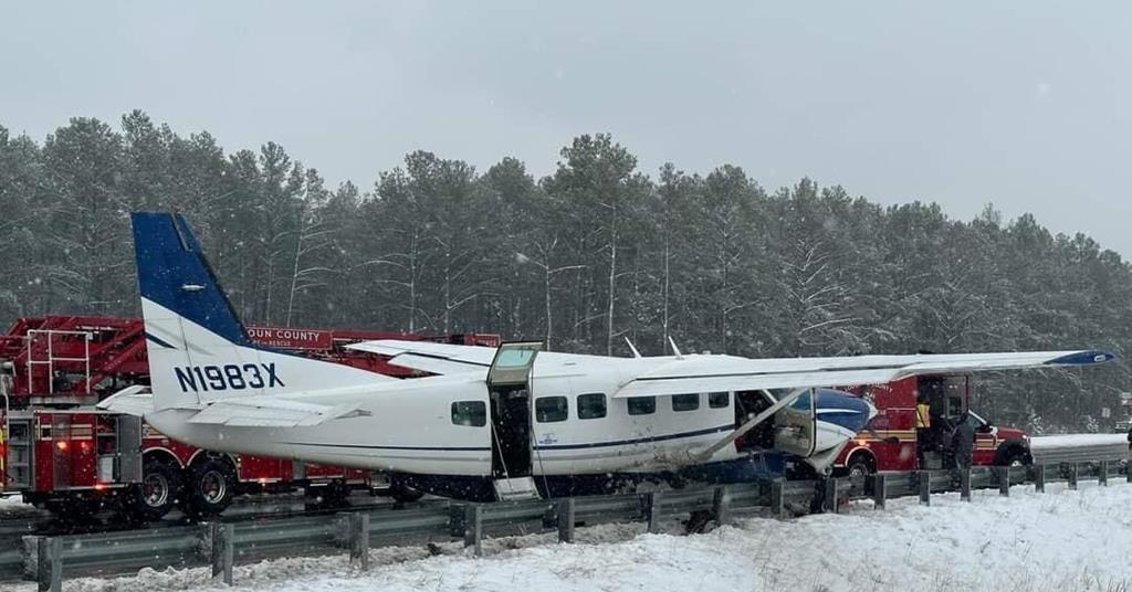 Southern Airways Grand Caravan makes emergency landing on Virginia ...