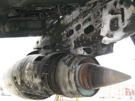 PICTURE: Bad fuel-line coupling suspected after fire wrecks Air Atlanta ...