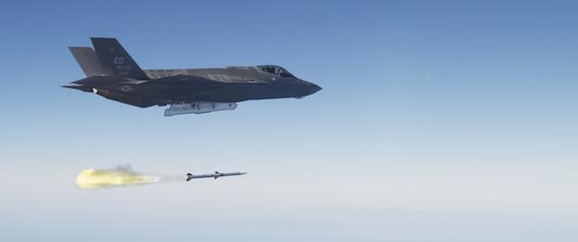 USAF reveals slimmed-down SACM air-to-air missile concept | News ...