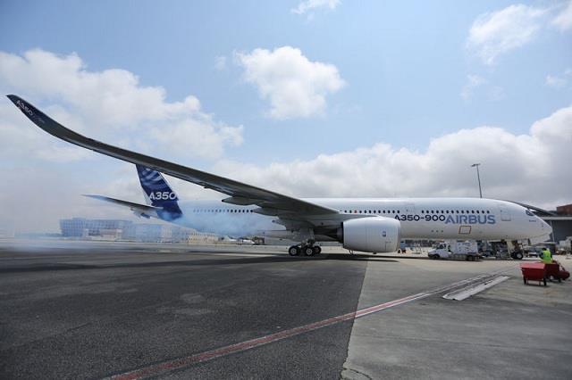 PICTURE: Airbus powers up flight-test A350 | News | Flight Global