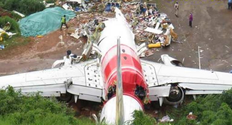 Air India Express 737 crash captain did not respond to go-around call ...