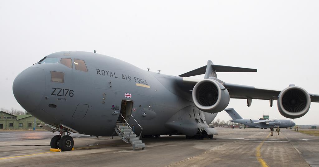 UK signs C-17 upgrade, Chinook self-protection deals with Boeing | News ...