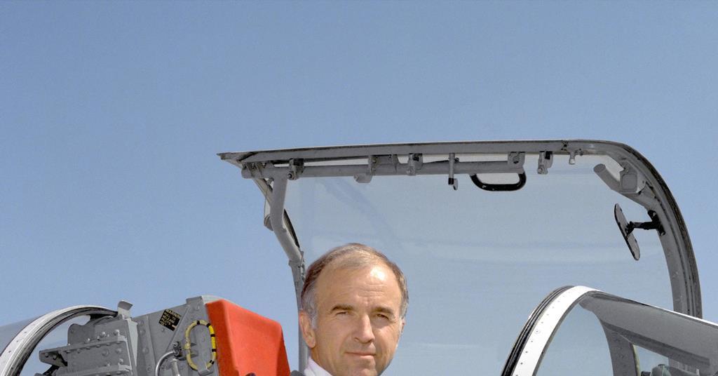 Perlan plans for 2021 flights following loss of ‘compass’ Enevoldson ...