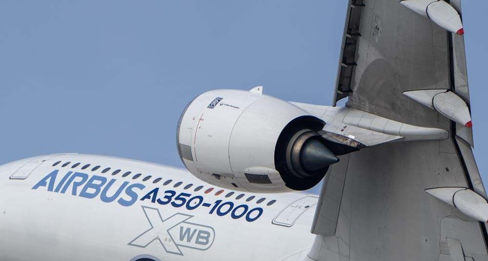 A350-1000 operators told to check fuel manifold hoses after Cathay ...