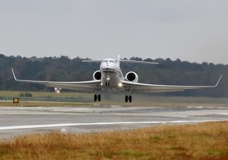 VIDEO & PICTURES: G650 takes to the skies | News | Flight Global