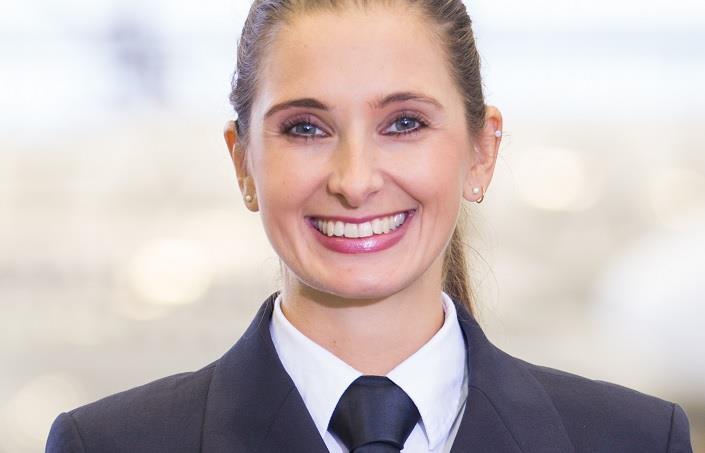 Lufthansa Group carriers aim to source 2,000 pilots over next two years | Flight Global