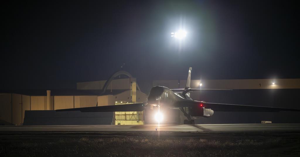 Pentagon releases photos of intercontinental B-1B combat mission | News ...