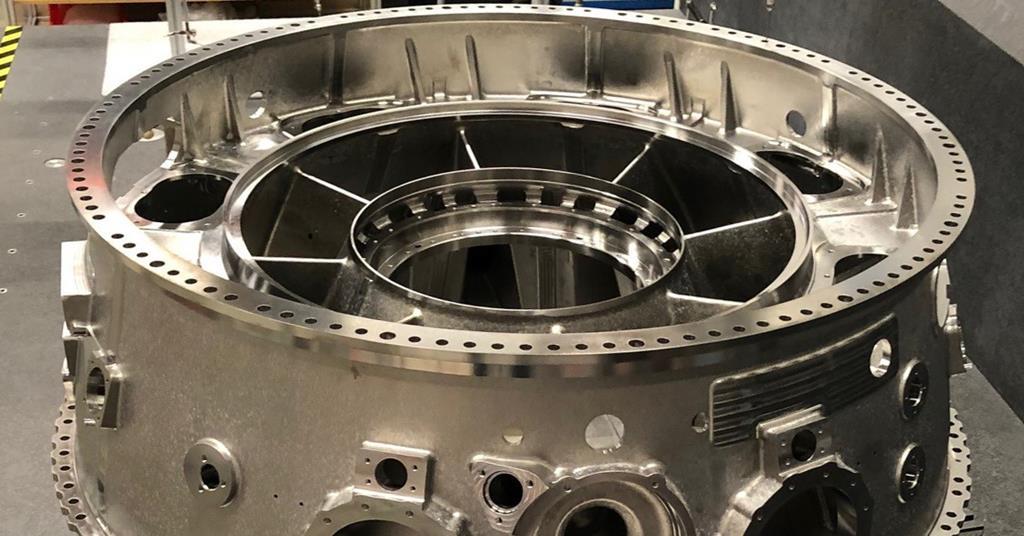 Rolls-Royce UltraFan receives first intermediate compressor case | News ...