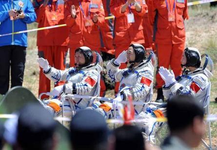 Chinese Shenzhou capsule lands from space station docking, advertising ...