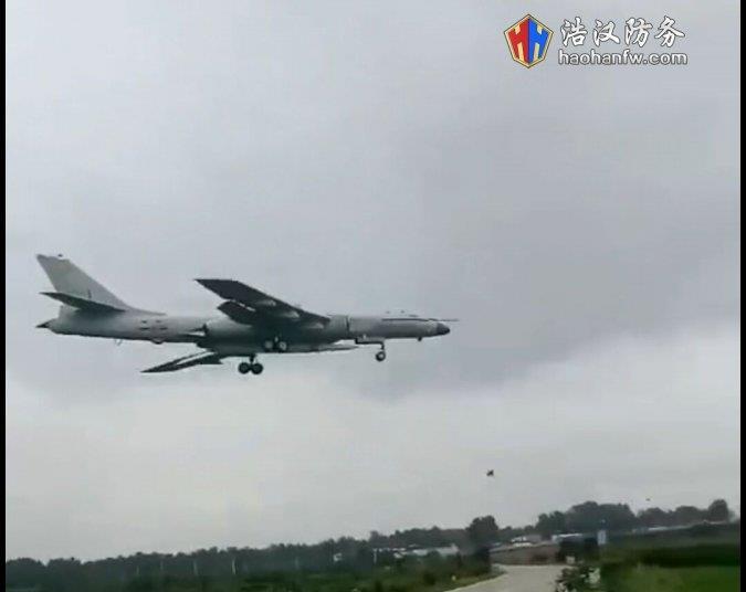 Chinese H-6N appears with mysterious ballistic missile | Analysis ...