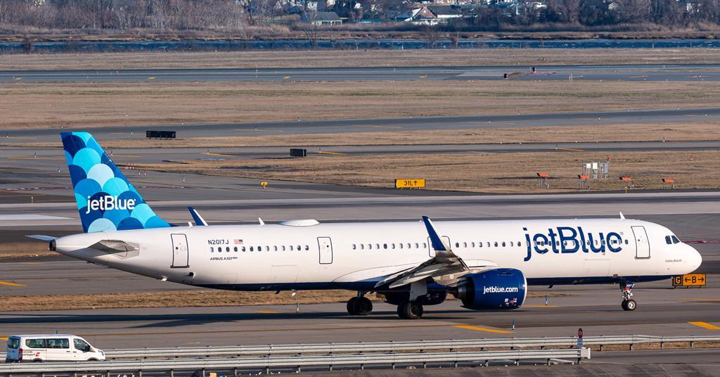 JetBlue posts profitable Q2 amid operational struggles, breakup with ...