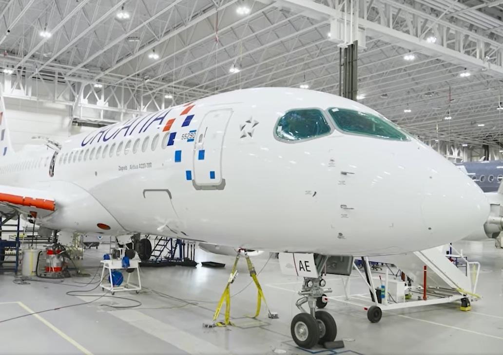 Croatia Airlines shows off modified colour scheme on first A220 ...
