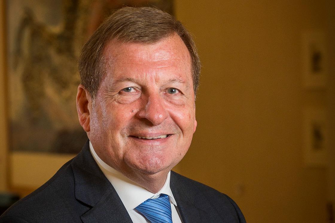 Oneworld chief Gurney to step down | News | Flight Global