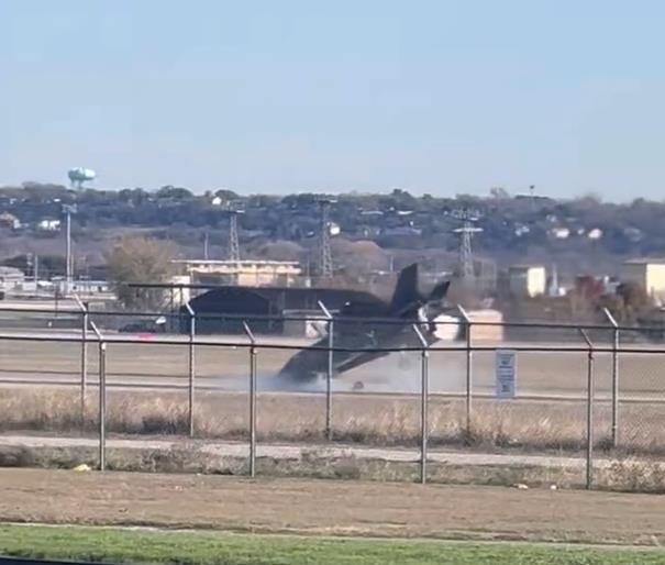 F-35B crashes during vertical landing in Texas, pilot ejects | News ...