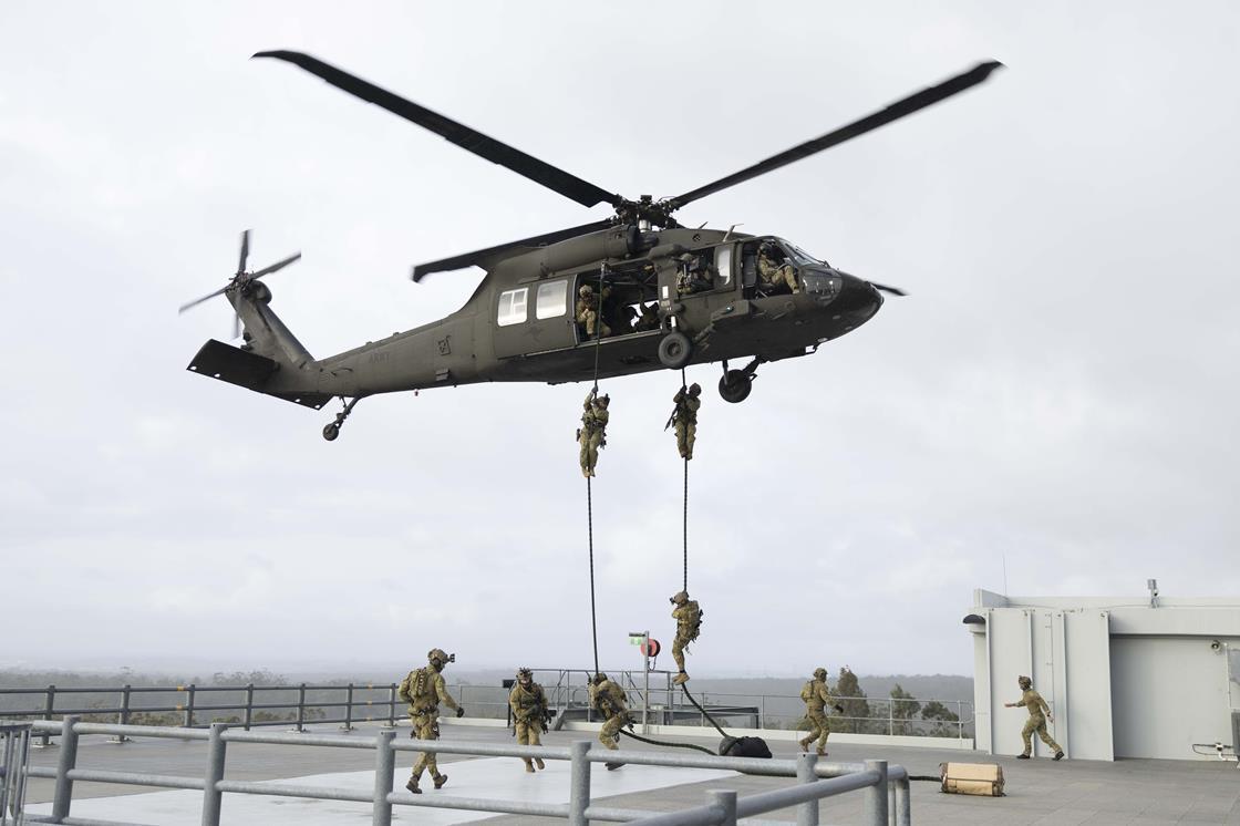 Australian UH-60Ms attain initial operating capability | News | Flight ...