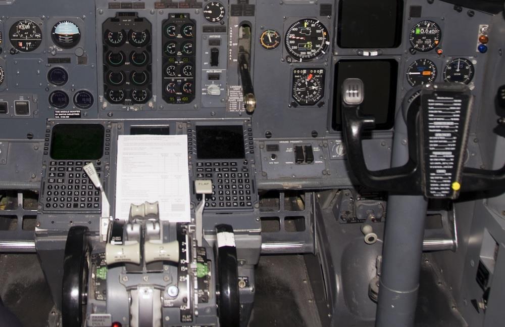 US orders 737 Classic spoiler sensor check to avert split-throttle risk ...
