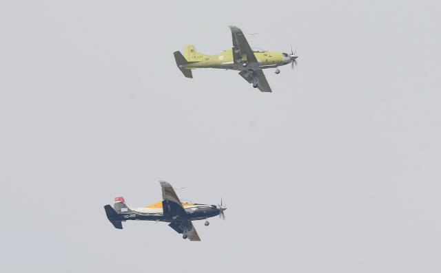 PICTURES: Hurkus B trainer makes flight debut | News | Flight Global