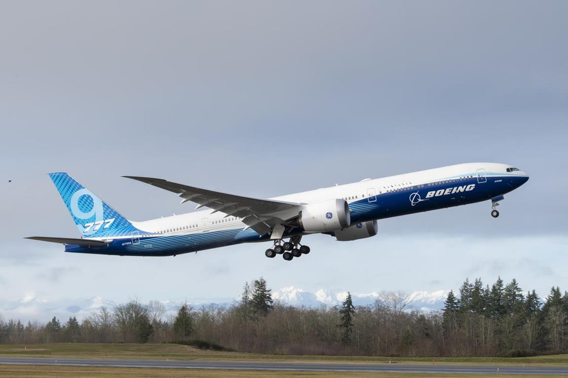 Boeing 777-9 performing runway tests in Oklahoma | News | Flight Global